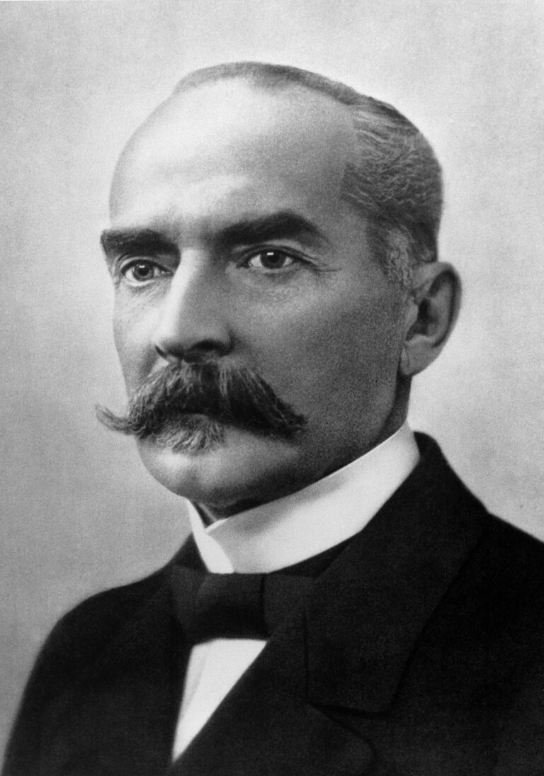 Former Presidents of the Republic of Finland - Presidentti