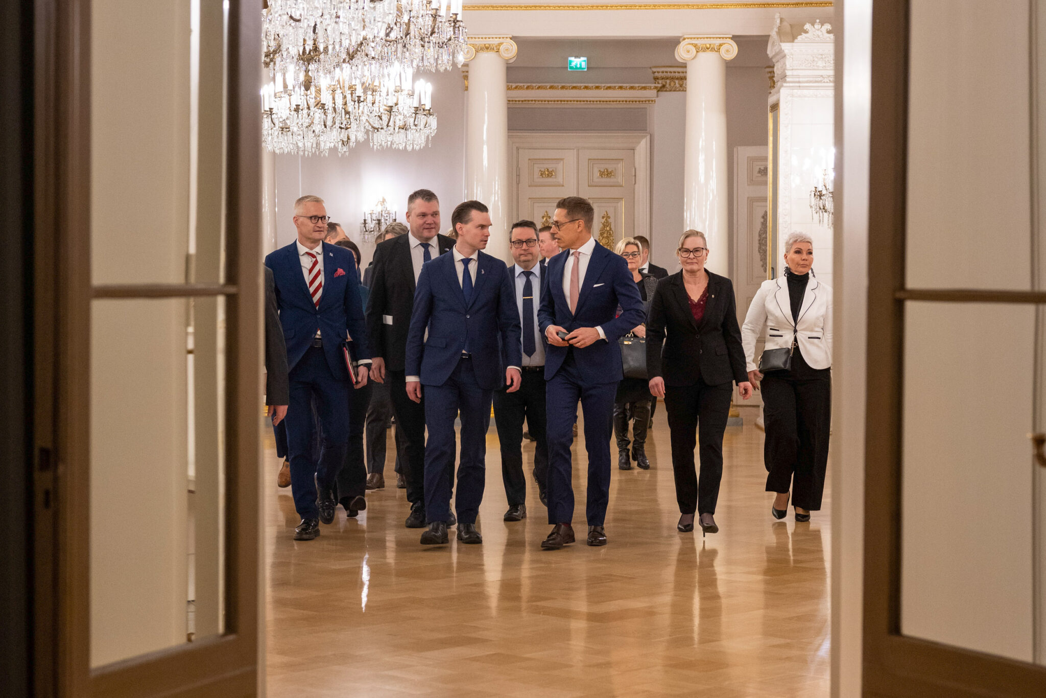 Presidentti Stubb träffade riksdagens försvarsutskott - Presidentti
